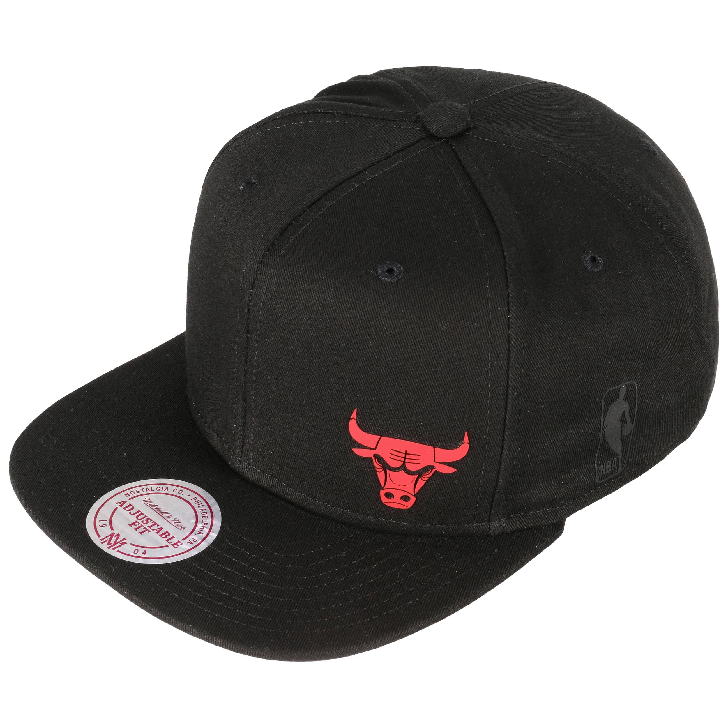Absolute Bulls Cap by Mitchell & Ness - € 32,95